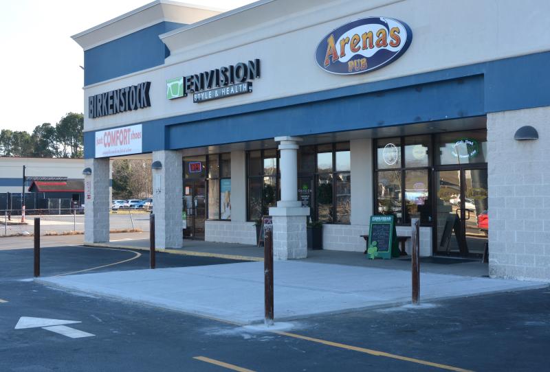 Outdoor dining coming to Grandpa Mac and Arena’s Pub | Cape Gazette