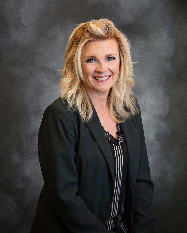 Community Bank promotes Niblett to new leadership roles | Cape Gazette
