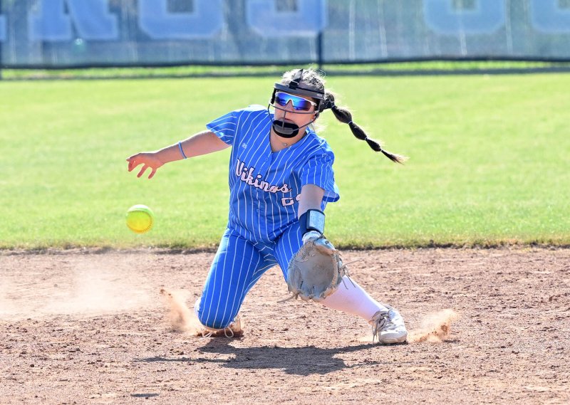 Cape softball falls to the Indians, tames Lions | Cape Gazette