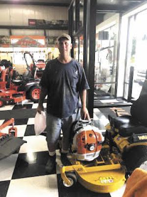 Harrington man wins Stihl blower from Burke Equipment | Cape Gazette