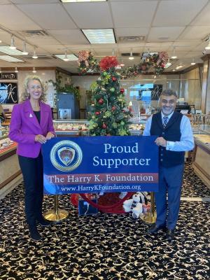 County Bank donates to Harry K Foundation | Cape Gazette